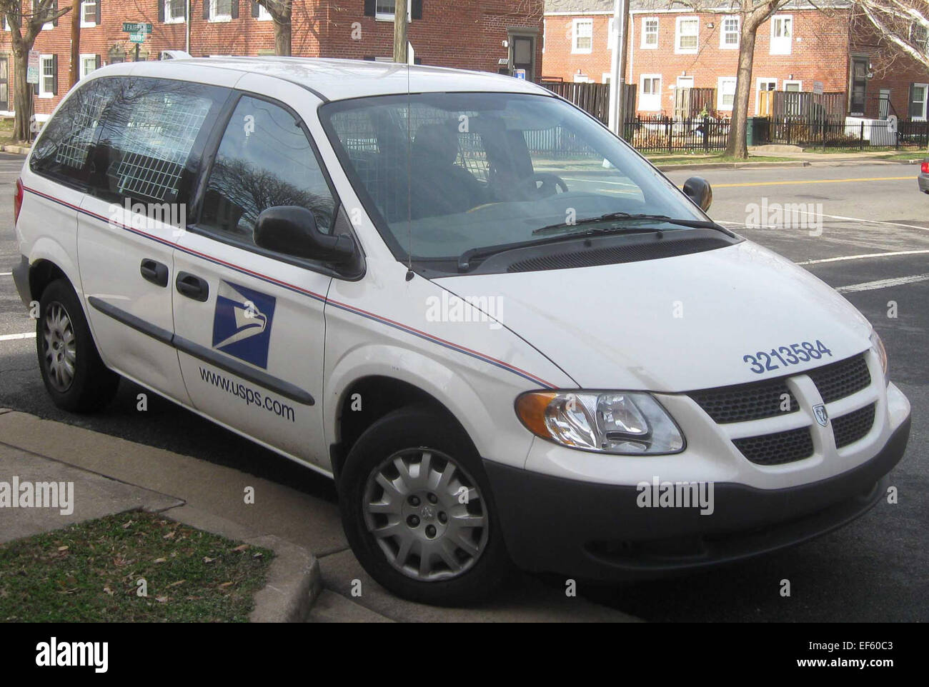 01 04 Dodge Caravan USPS Stock Photo - Alamy