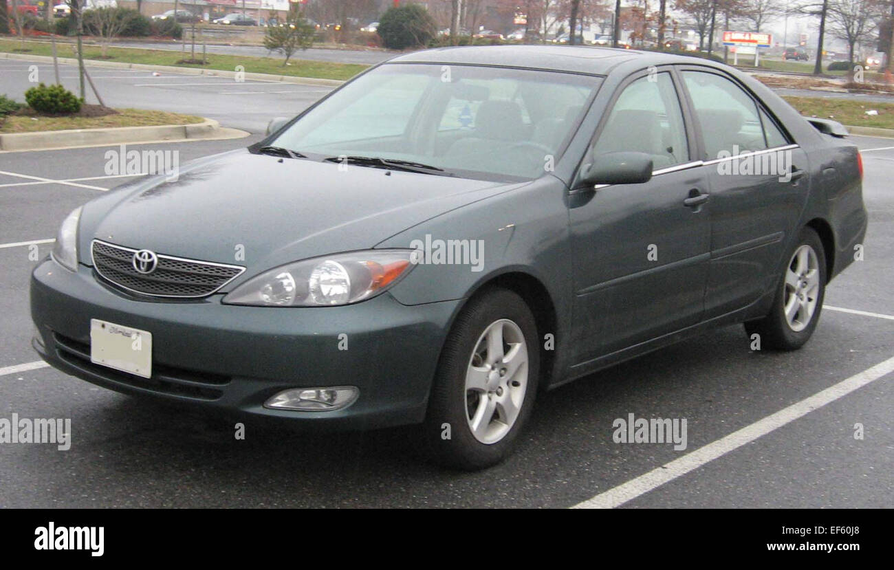 The 2002-2004 Toyota Camry SE is a midsize sedan offering a balance of ...