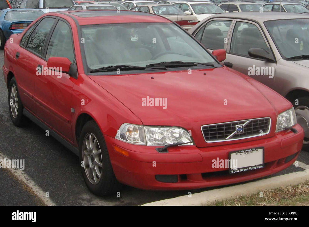 The 2003-2004 Volvo S40 is a compact luxury sedan that emphasizes ...