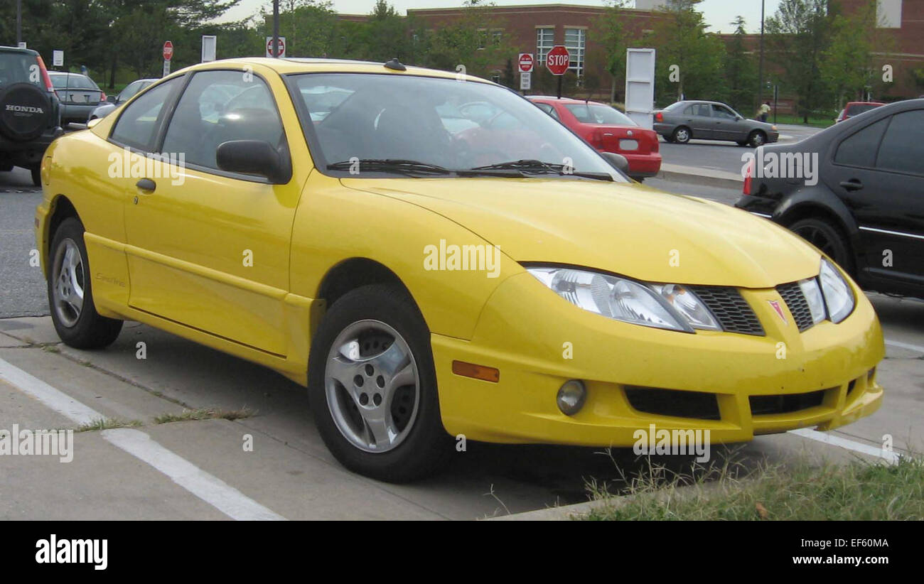 The 2003-2005 Pontiac Sunfire is a compact car known for its sporty ...