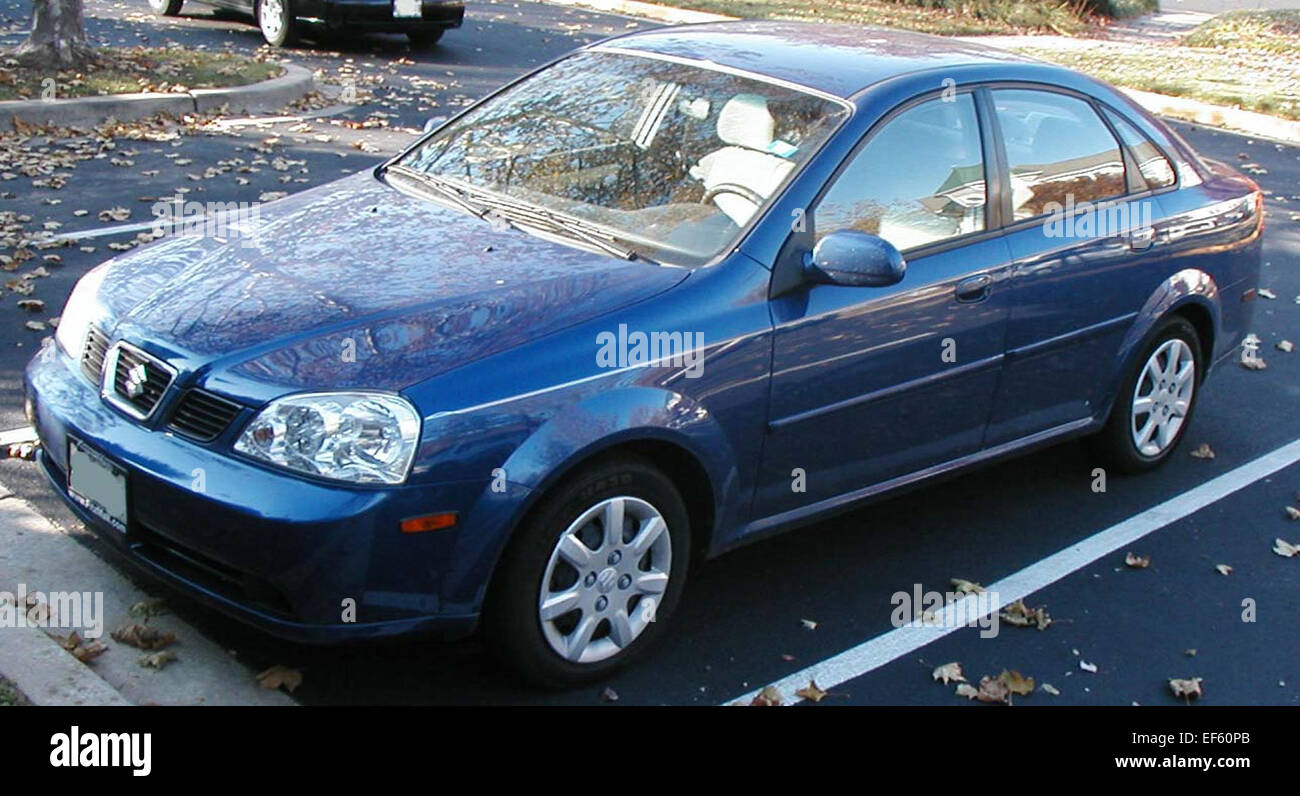 The 2004-2005 Suzuki Forenza is a compact sedan with an emphasis on ...