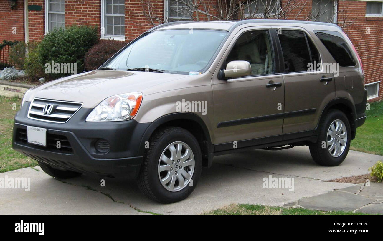 04 05 Honda CR V Stock Photo - Alamy