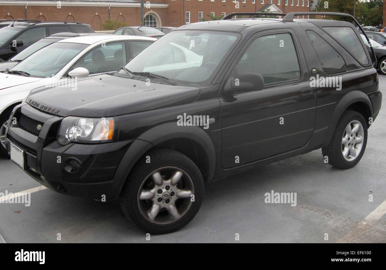 The 2004-2006 Land Rover Freelander 2-door is a compact luxury SUV ...