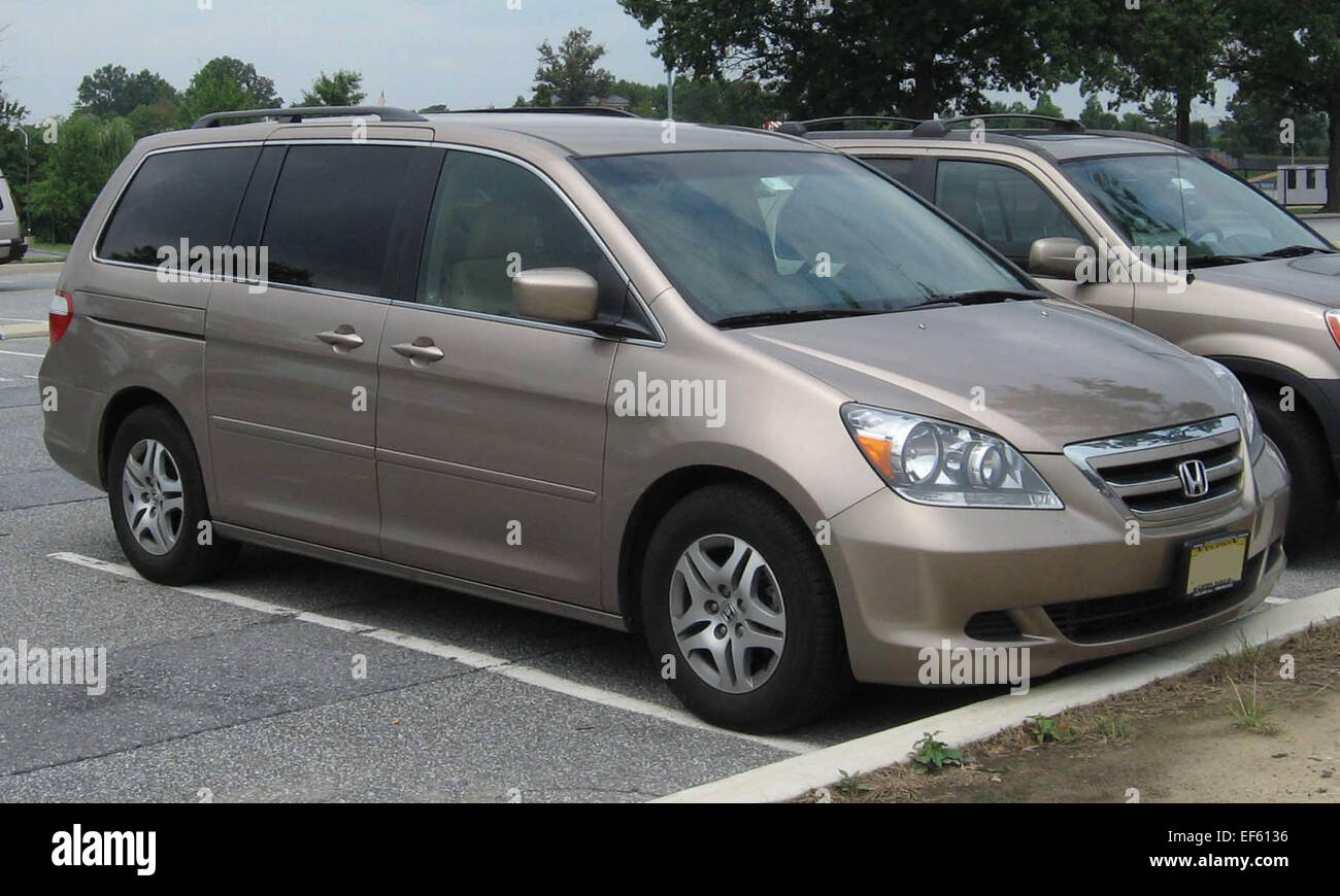 The 2005-2007 Honda Odyssey EX is a minivan known for its spacious ...