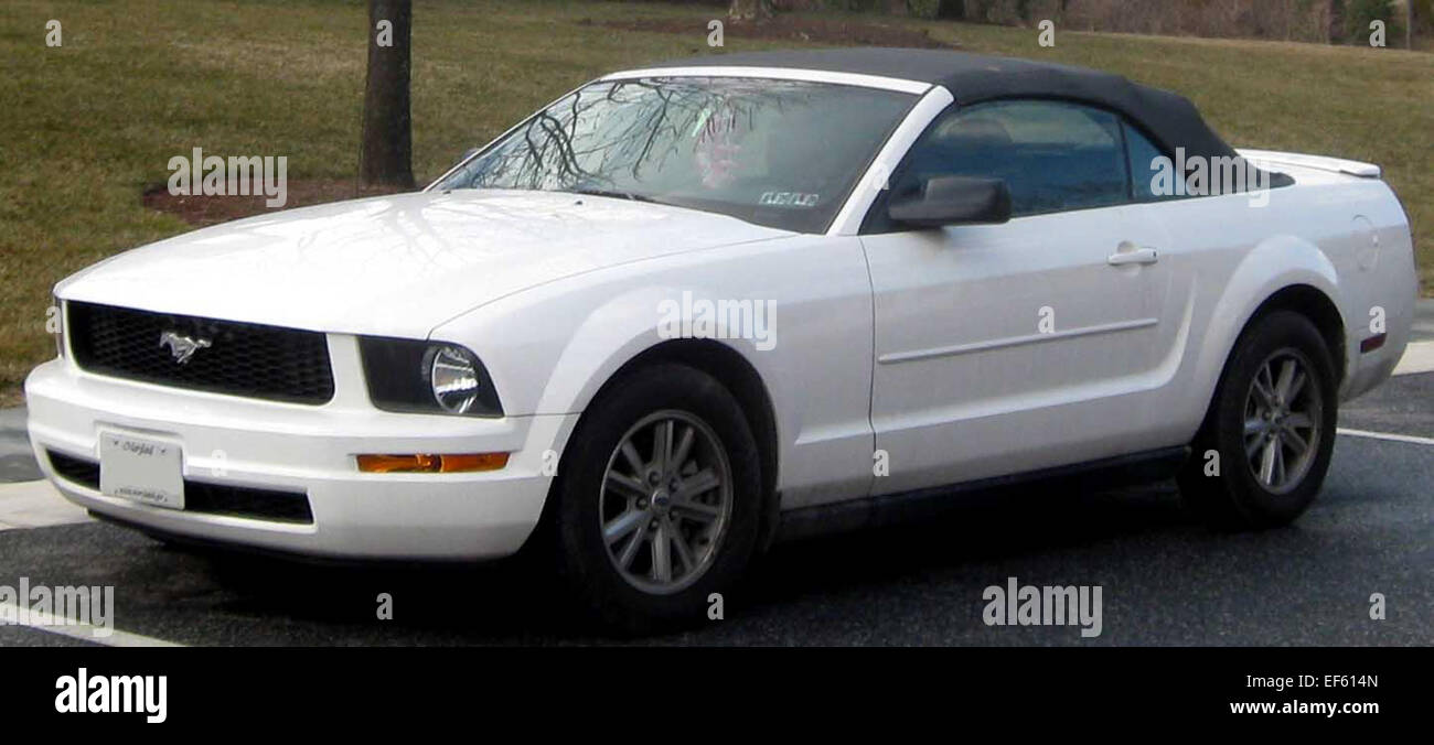 The 2005-2009 Ford Mustang V6 convertible is a stylish American muscle ...