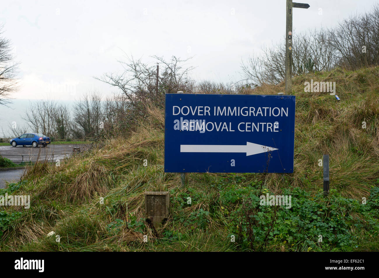 Immigration removal centre hi-res stock photography and images - Alamy