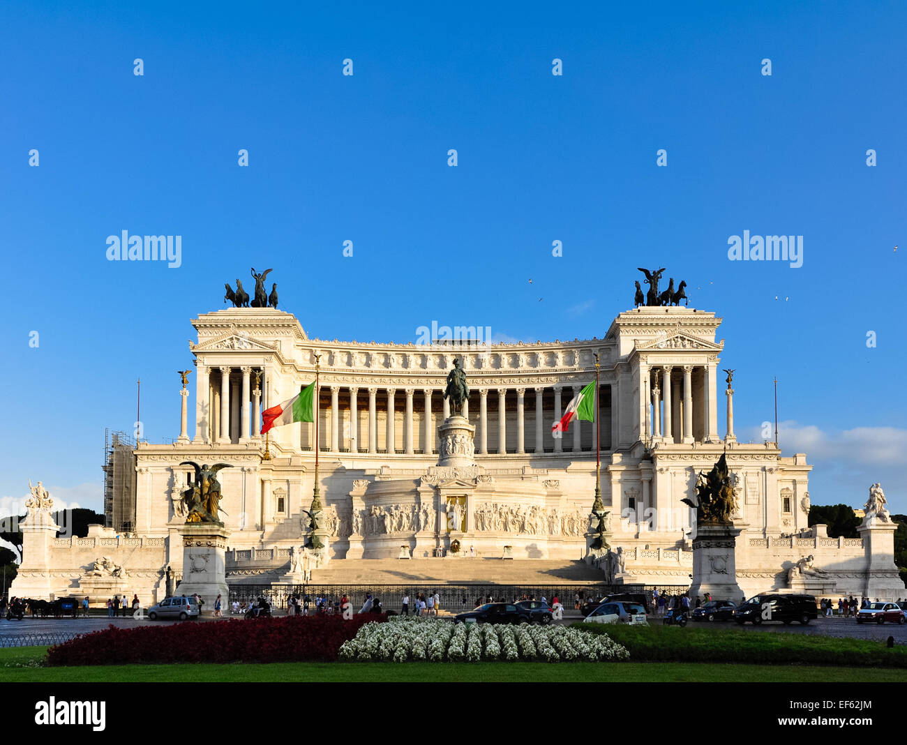 Il Vittoriano in Piazza Venezia, Rome Italy Stock Photo - Alamy