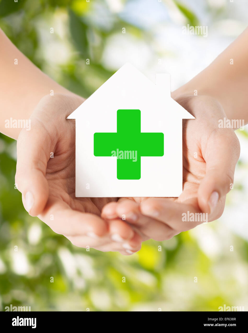 Green cross hi-res stock photography and images - Alamy