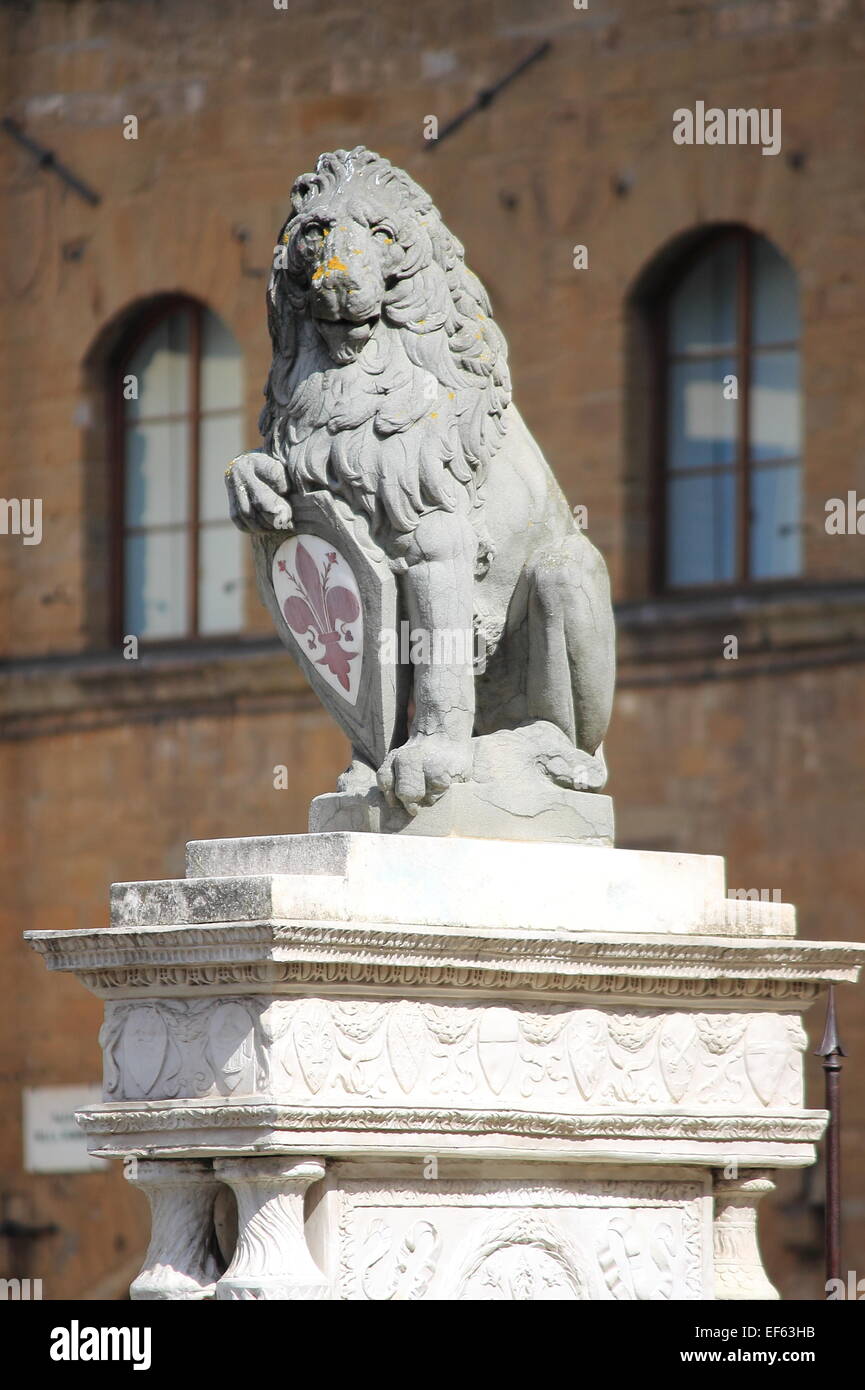 Medici lion statue hi-res stock photography and images - Alamy