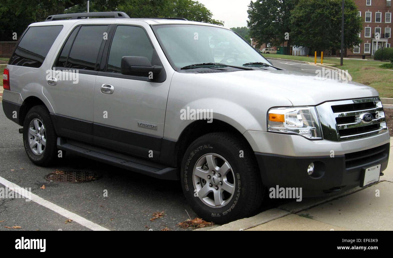 Ford expedition suv hi-res stock photography and images - Alamy