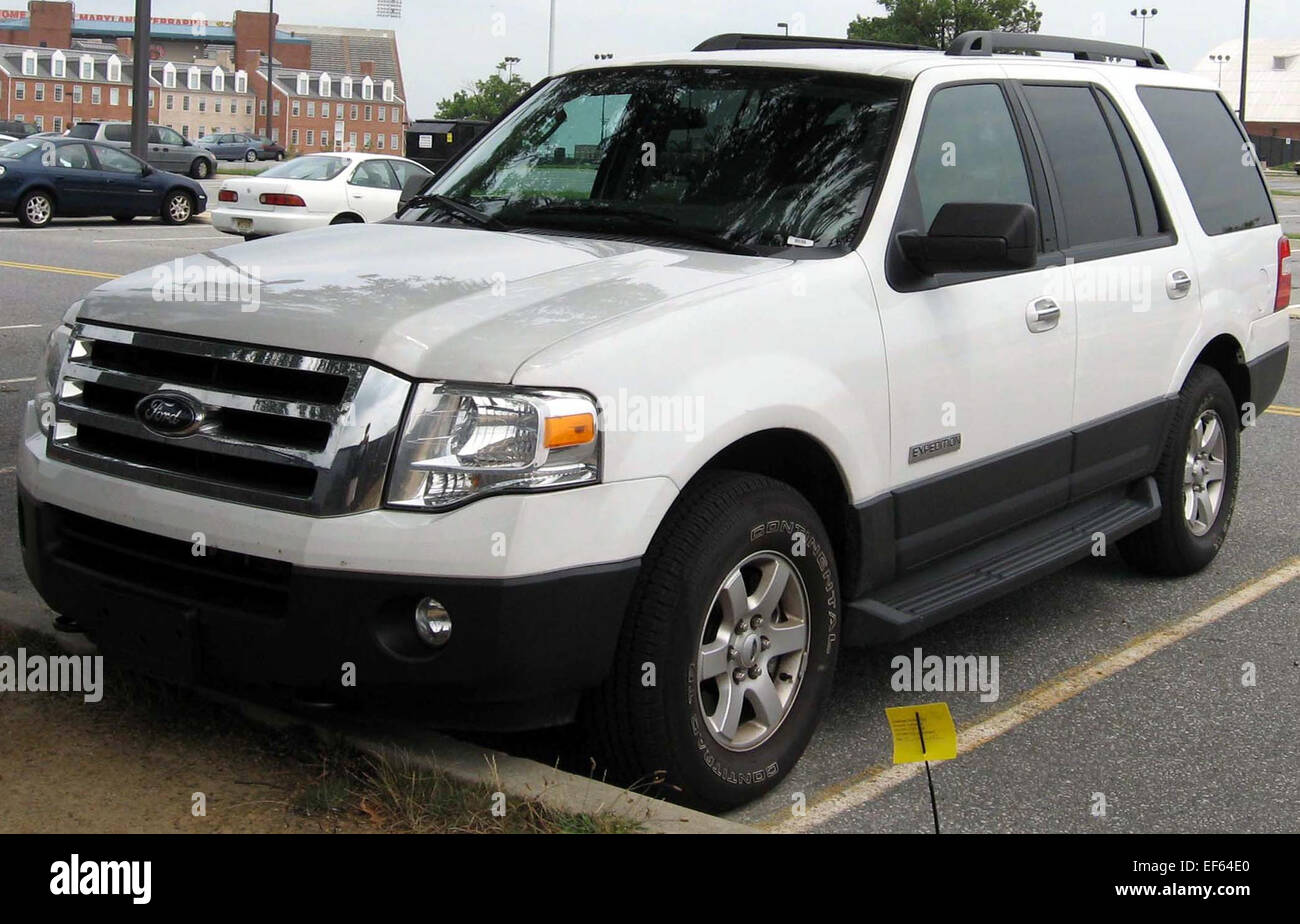 Ford expedition suv hi-res stock photography and images - Alamy