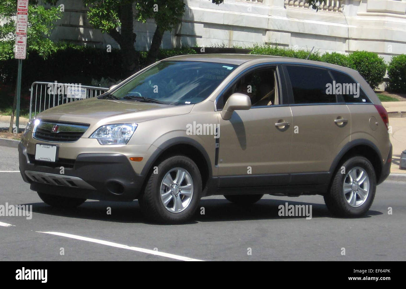 The 2008 Saturn Vue is a compact SUV known for its stylish design and ...