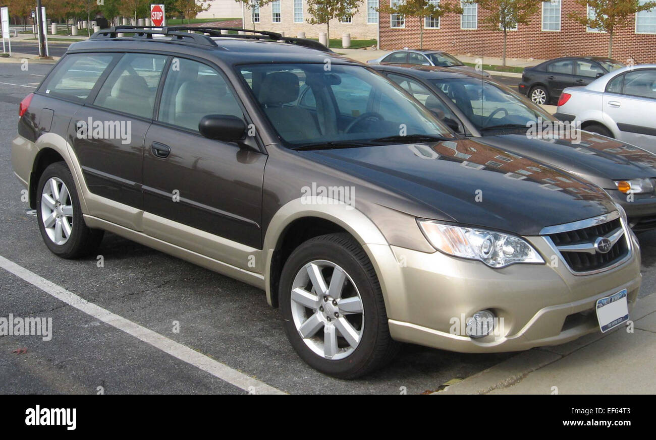 08 Subaru Outback Stock Photo - Alamy