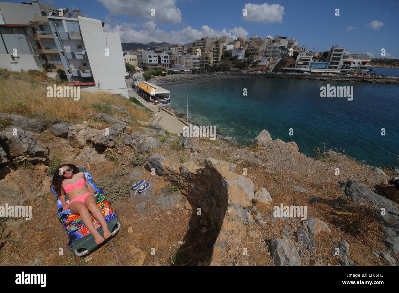 TEENAGE MODEL IN PEACH BIKINI & CRYSTAL CLEAR WATER AGIOS NIKOLAOS ...
