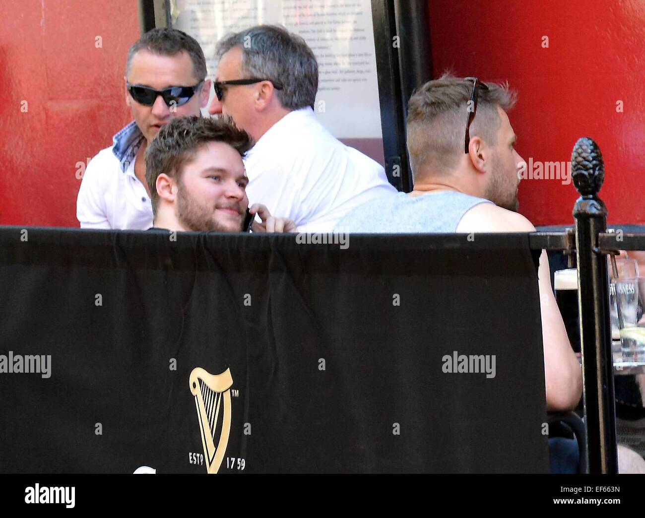 Actor Jack Reynor drinking Guinness with Irish actress and comedian ...