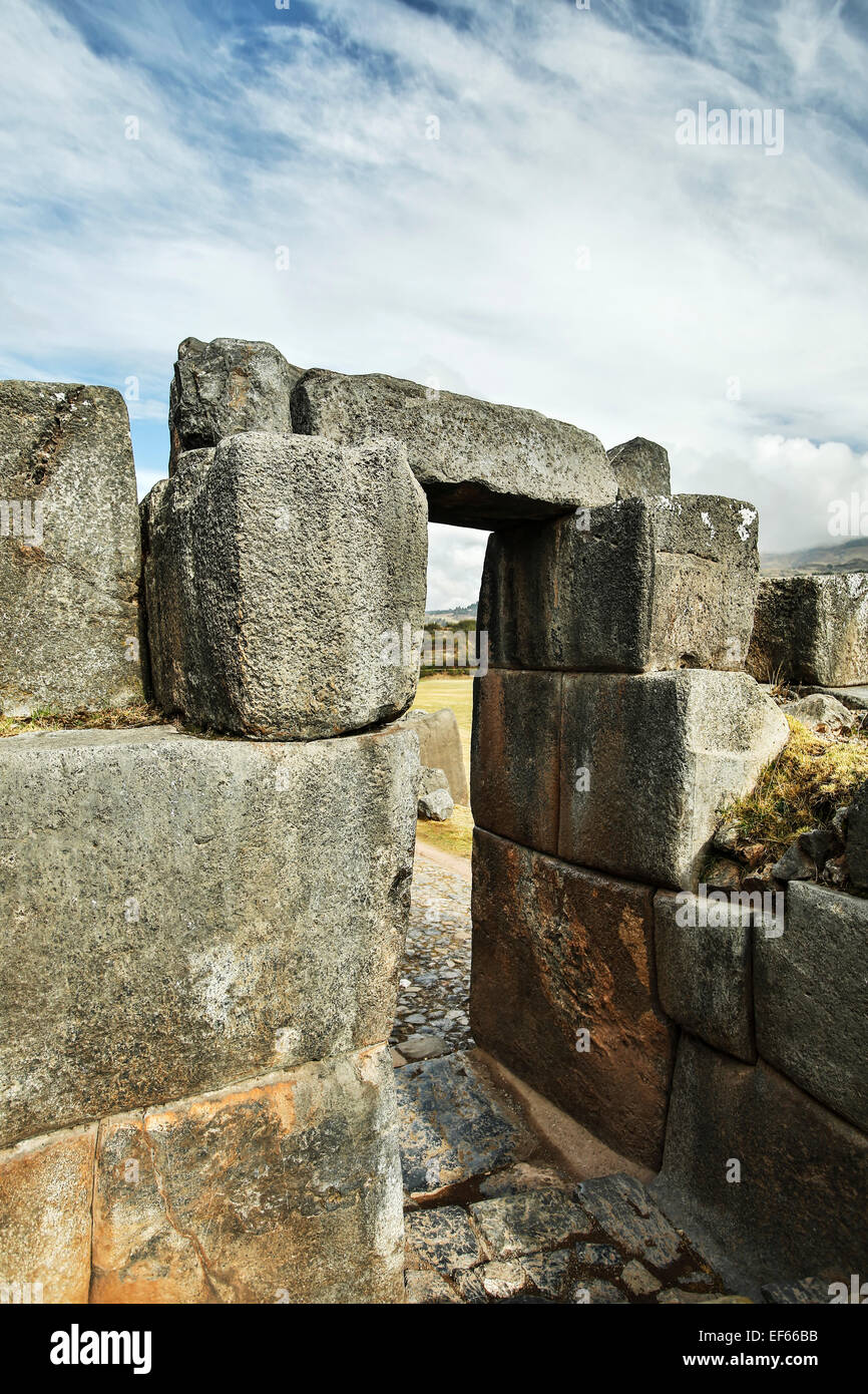 Stone gate, Sacsayhuaman Inca fortress ruins, Cusco, Peru Stock Photo ...