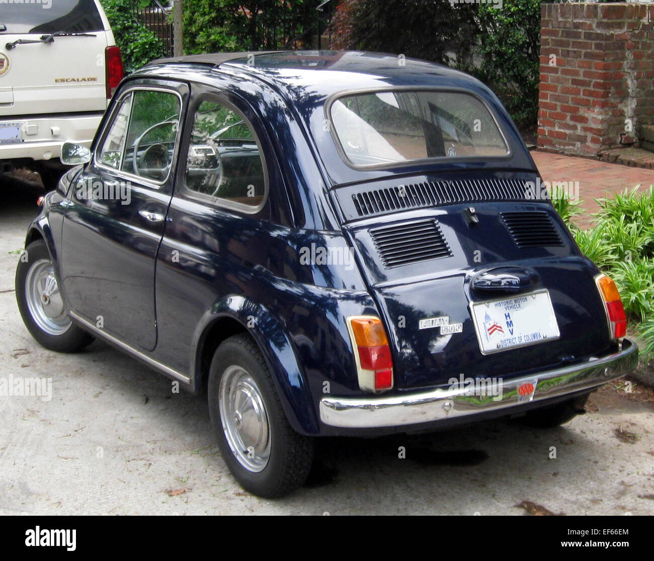 The 1971 Fiat 500 is a small, iconic city car known for its compact ...