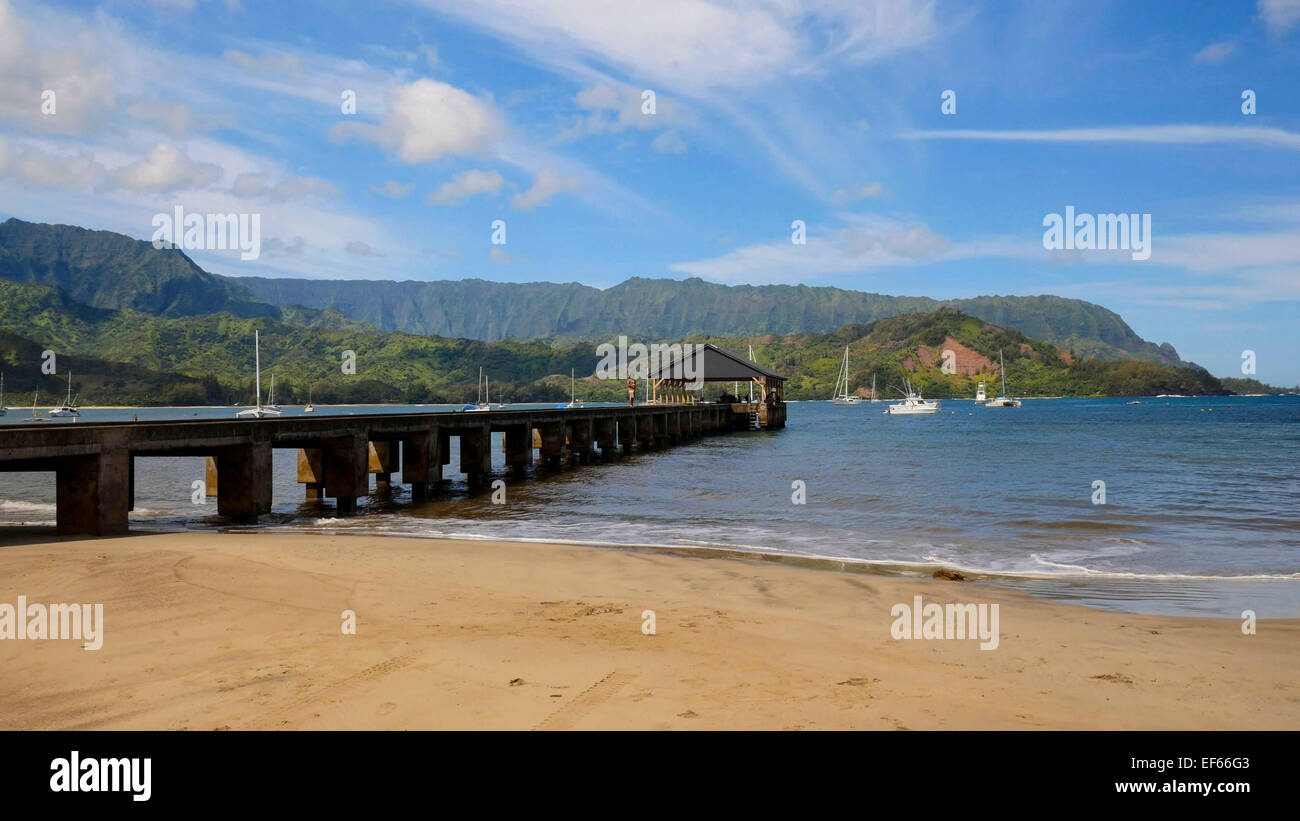 Hanalei Pier, Hanalei Beach, Kauai, Hawaii Stock Photo - Alamy