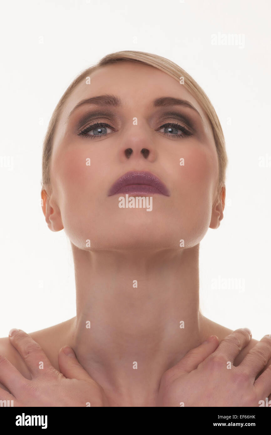 Blonde model beauty headshot hi-res stock photography and images - Alamy