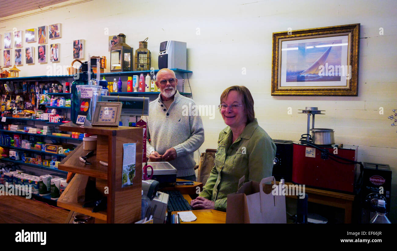 Store island hi-res stock photography and images - Alamy