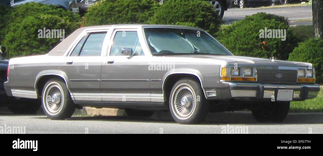 Ford ltd crown victoria hi-res stock photography and images - Alamy