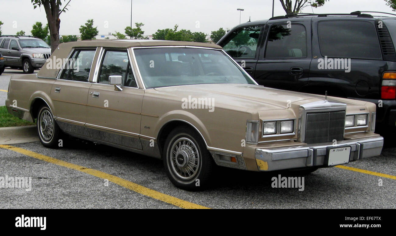 The 1988 Lincoln Town Car is a full-size luxury sedan offering a smooth ...