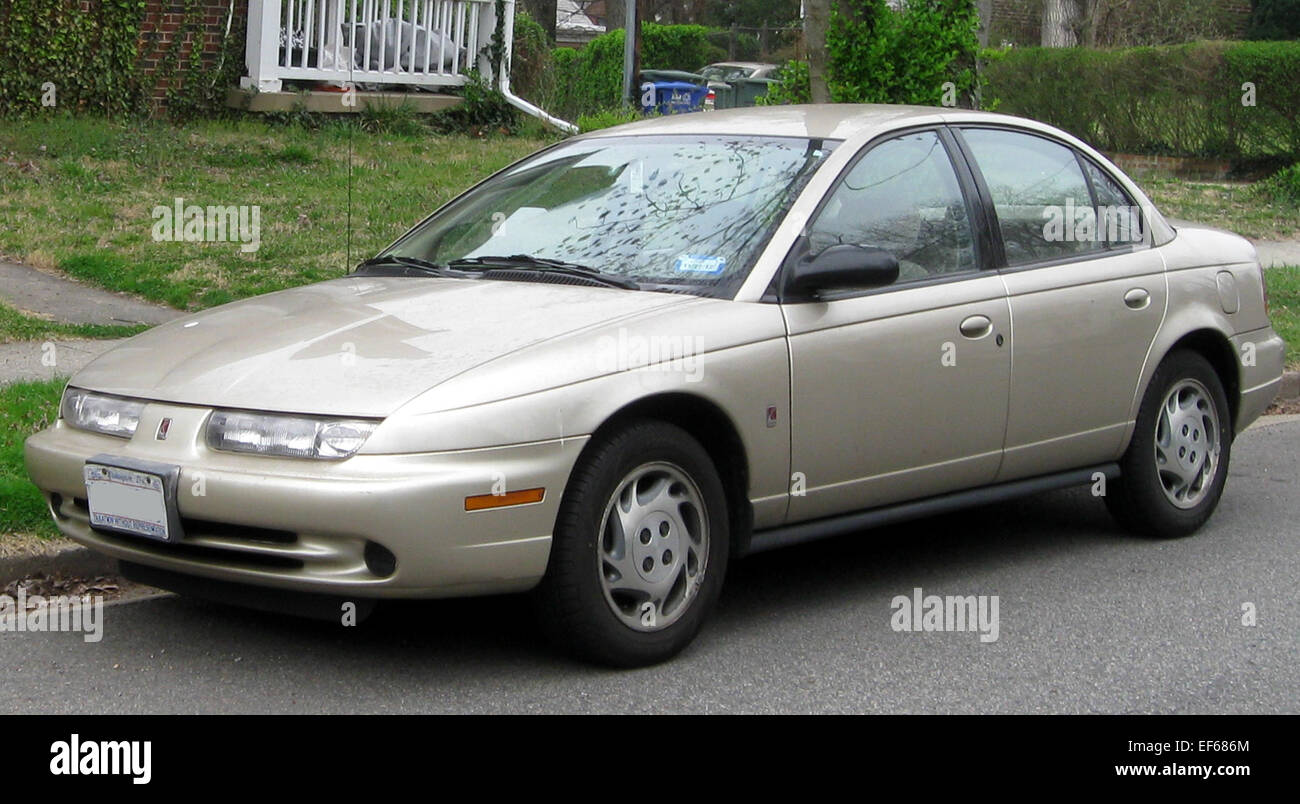 The 1996-1999 Saturn SL2 is a compact sedan offering fuel efficiency ...