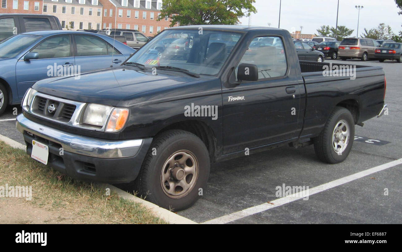 Nissan frontier hi-res stock photography and images - Alamy