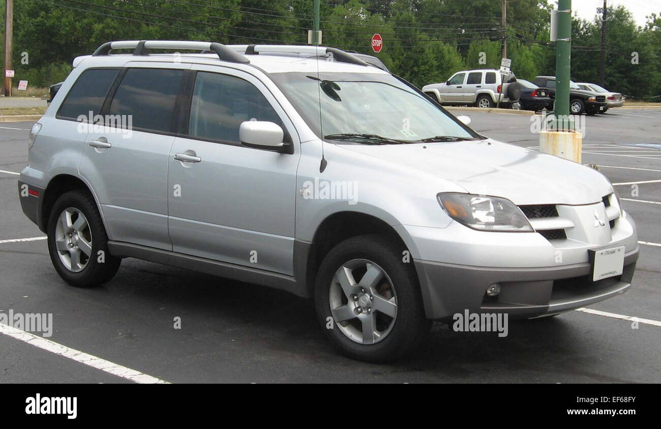The first-generation Mitsubishi Outlander, introduced in the early ...