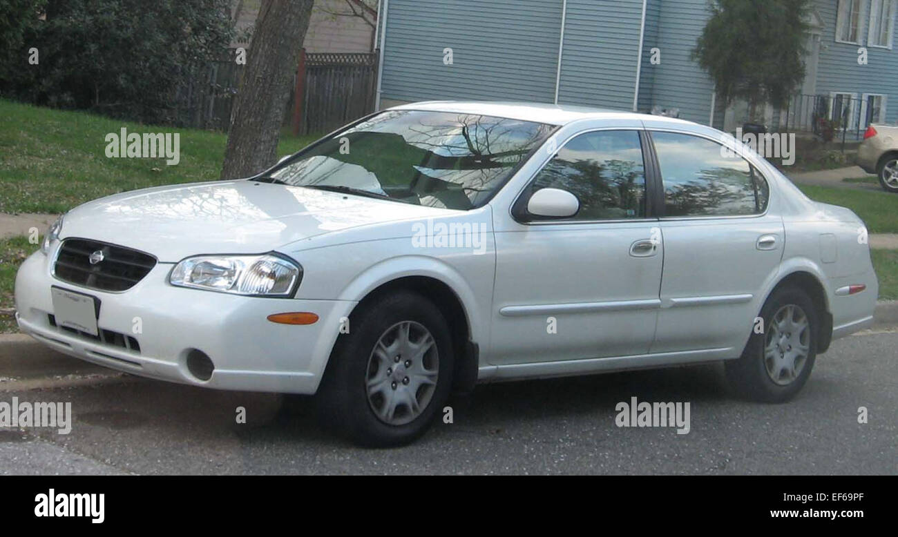 Nissan maxima 2000 hi-res stock photography and images - Alamy