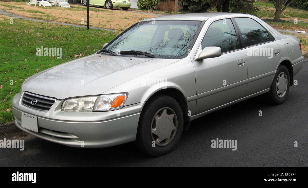 The 2000-2001 Toyota Camry is a mid-size sedan known for its ...