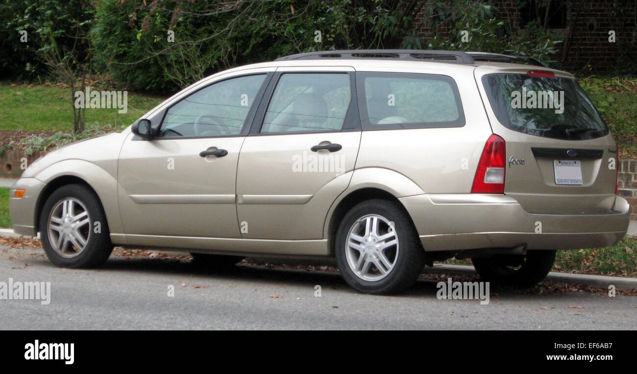 The 2000-2004 Ford Focus SE wagon is a compact, practical vehicle ...