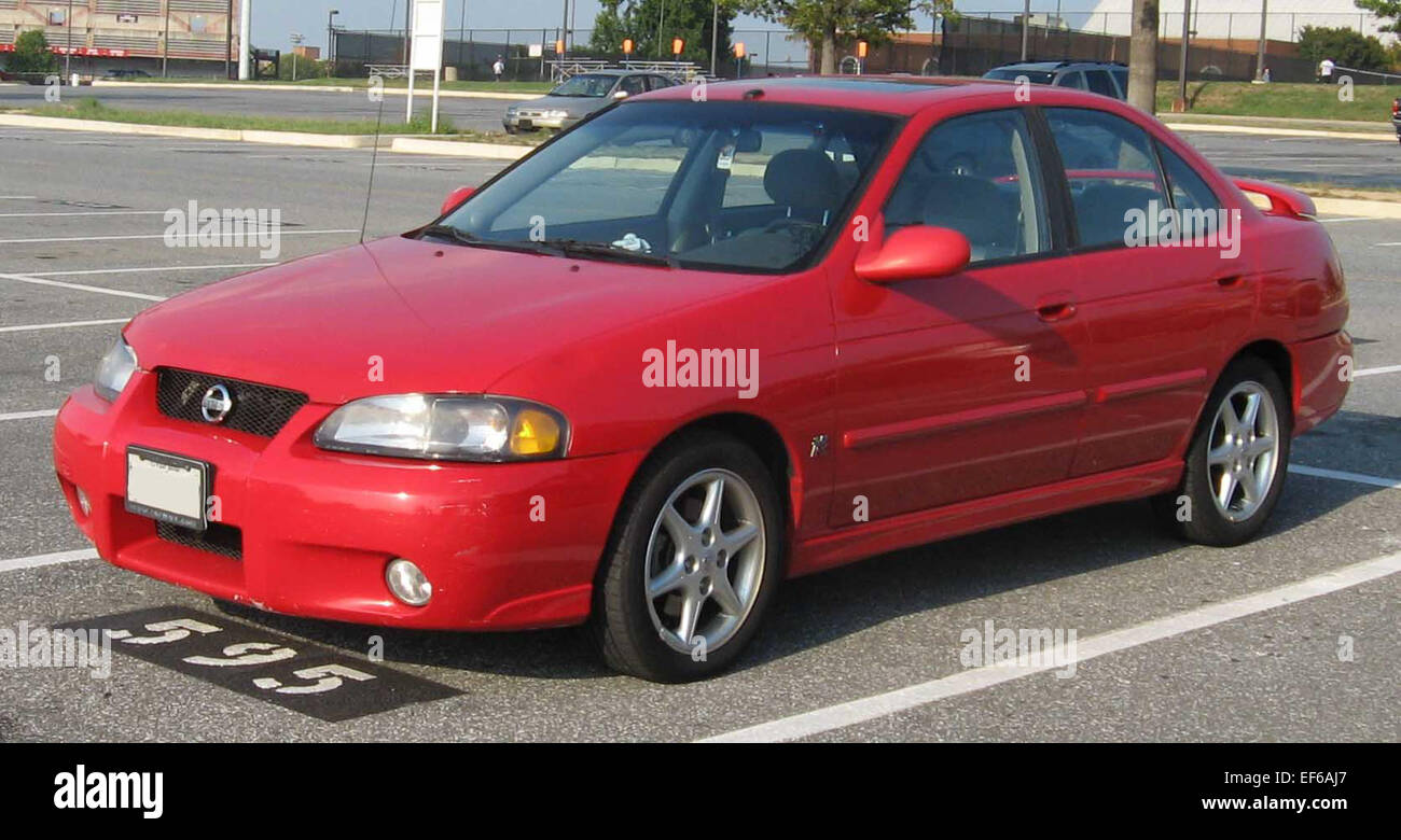 2002 03 Nissan Sentra SE R Stock Photo - Alamy