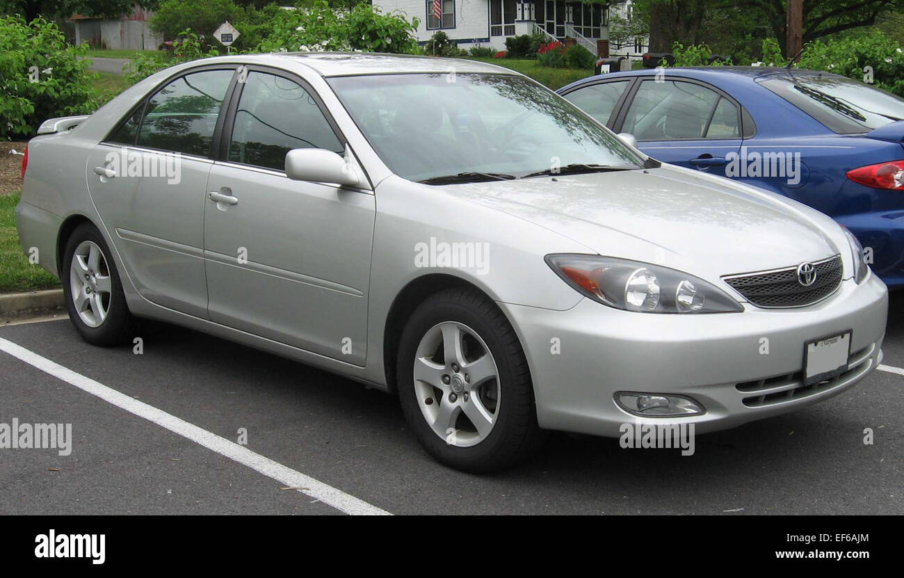 Toyota camry 2002 hi-res stock photography and images - Alamy