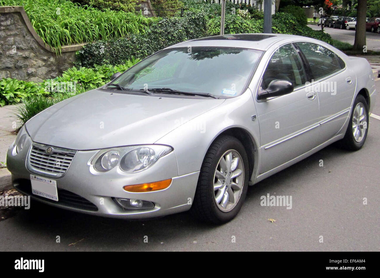 Chrysler 300m hi-res stock photography and images - Alamy
