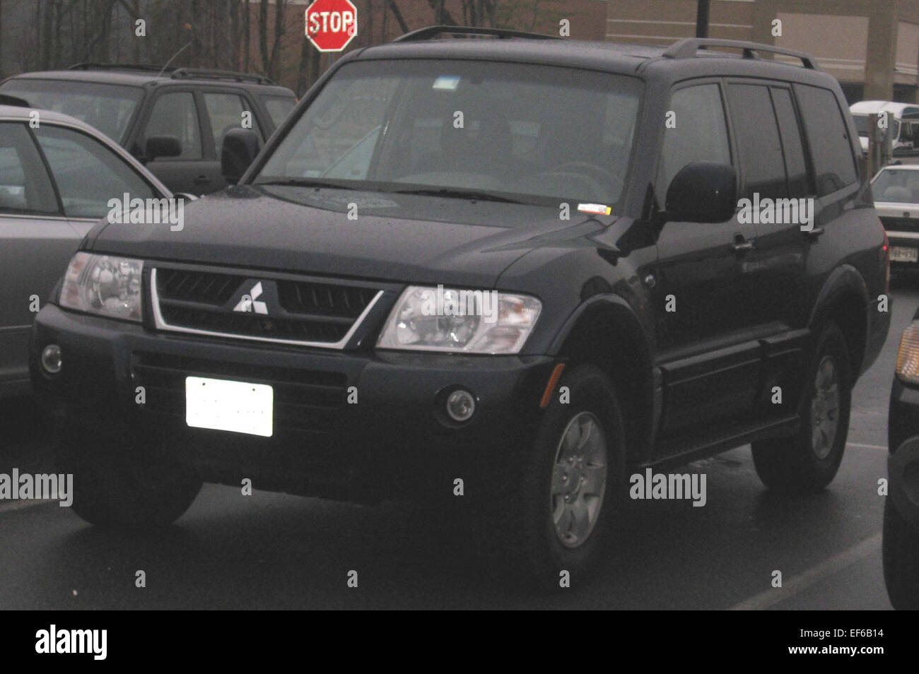 Mitsubishi montero hi-res stock photography and images - Alamy