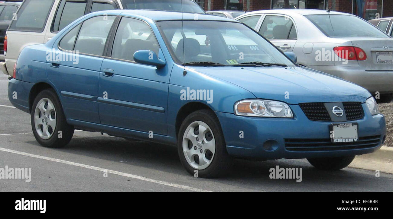 2004 06 Nissan Sentra Stock Photo - Alamy