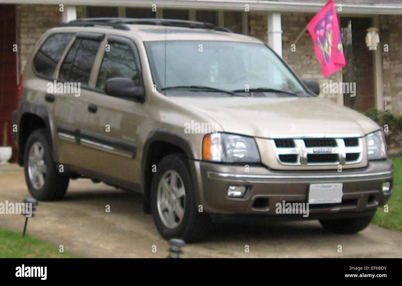 The 2004-2007 Isuzu Ascender is a mid-size SUV offering a comfortable ...