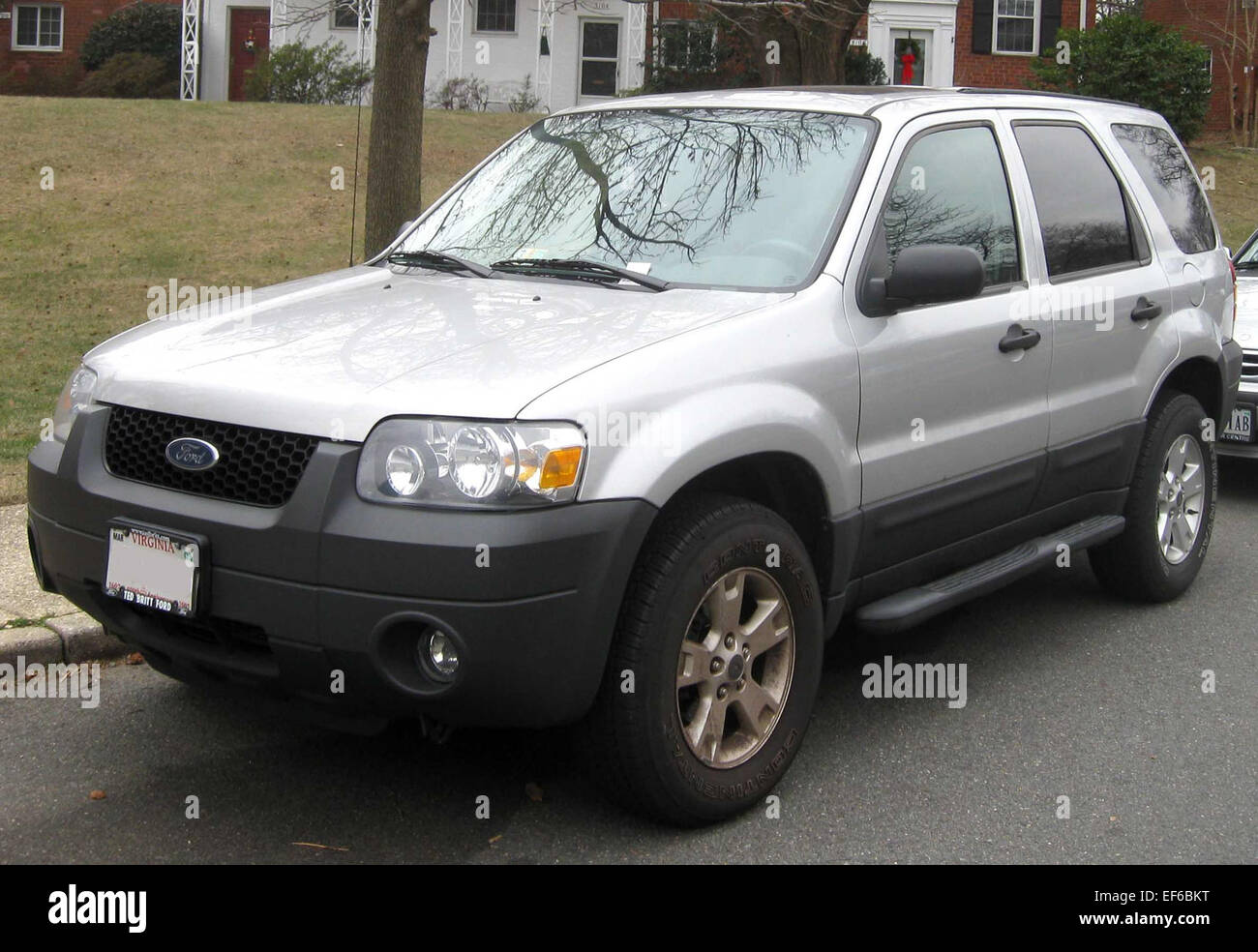 The 2005-2007 Ford Escape is a compact SUV offering a choice of engines ...