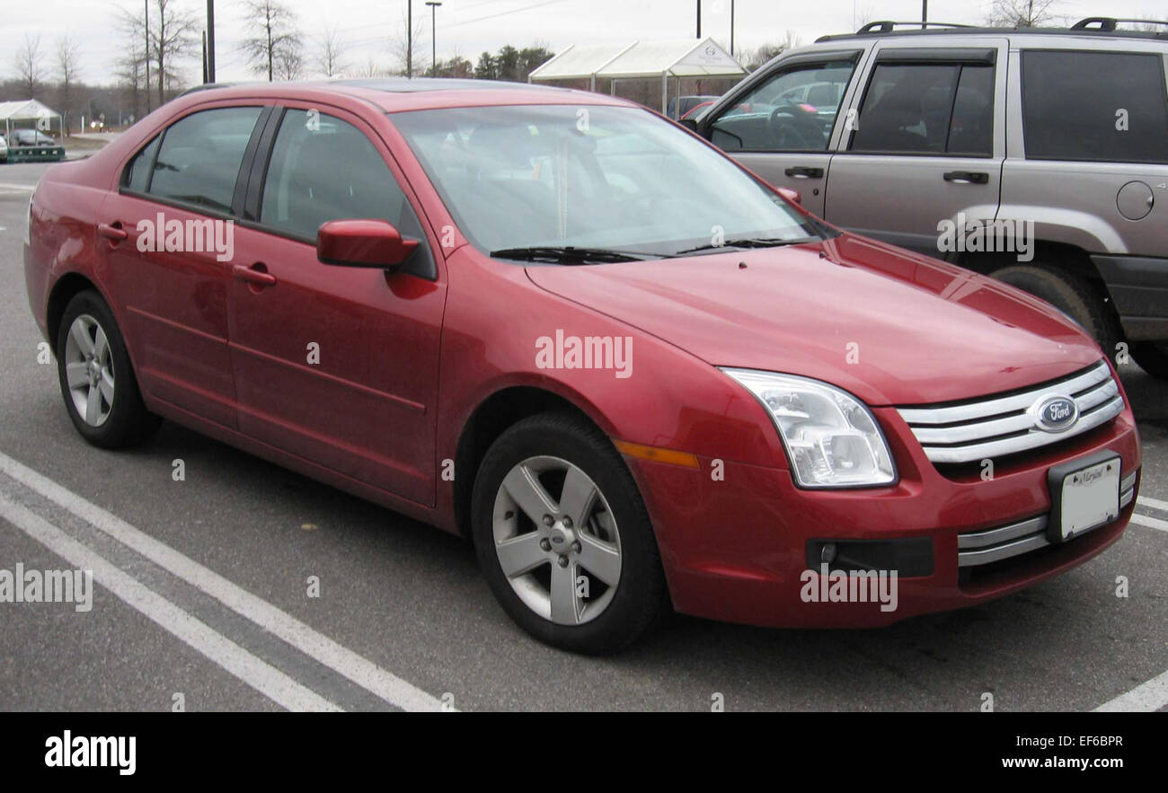 The 2006-2007 Ford Fusion is a mid-size sedan offering a blend of ...