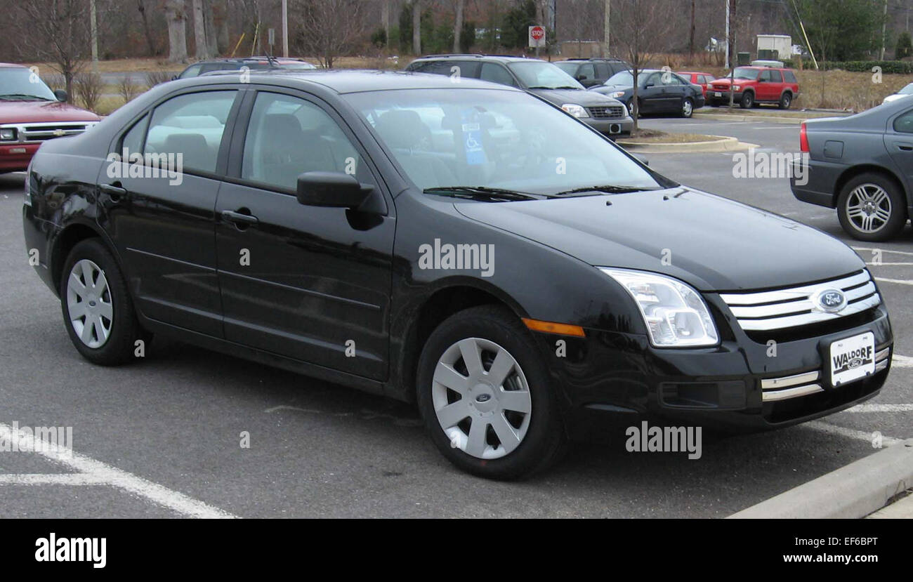 The 2006-2007 Ford Fusion is a mid-size sedan known for its stylish ...