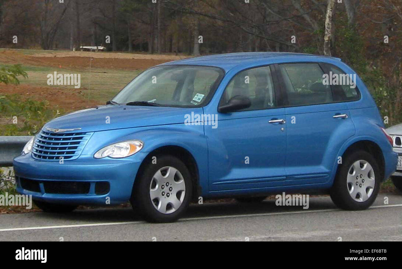 Pt cruiser hi-res stock photography and images - Alamy