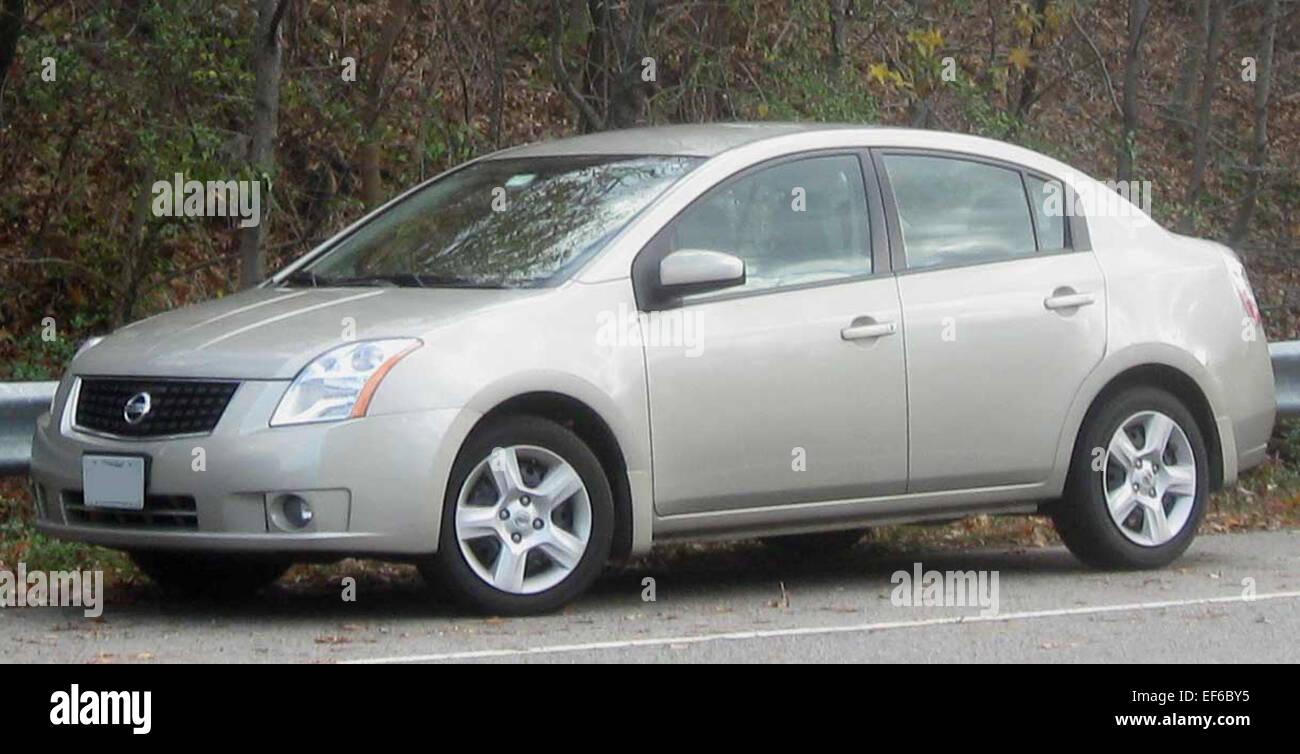 Nissan sentra hi-res stock photography and images - Alamy