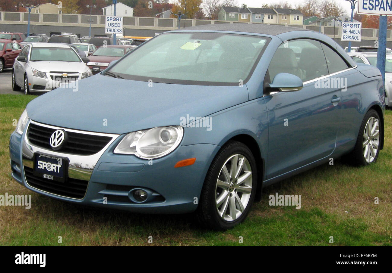 The Volkswagen Eos (2007-2011) is a compact convertible with a ...