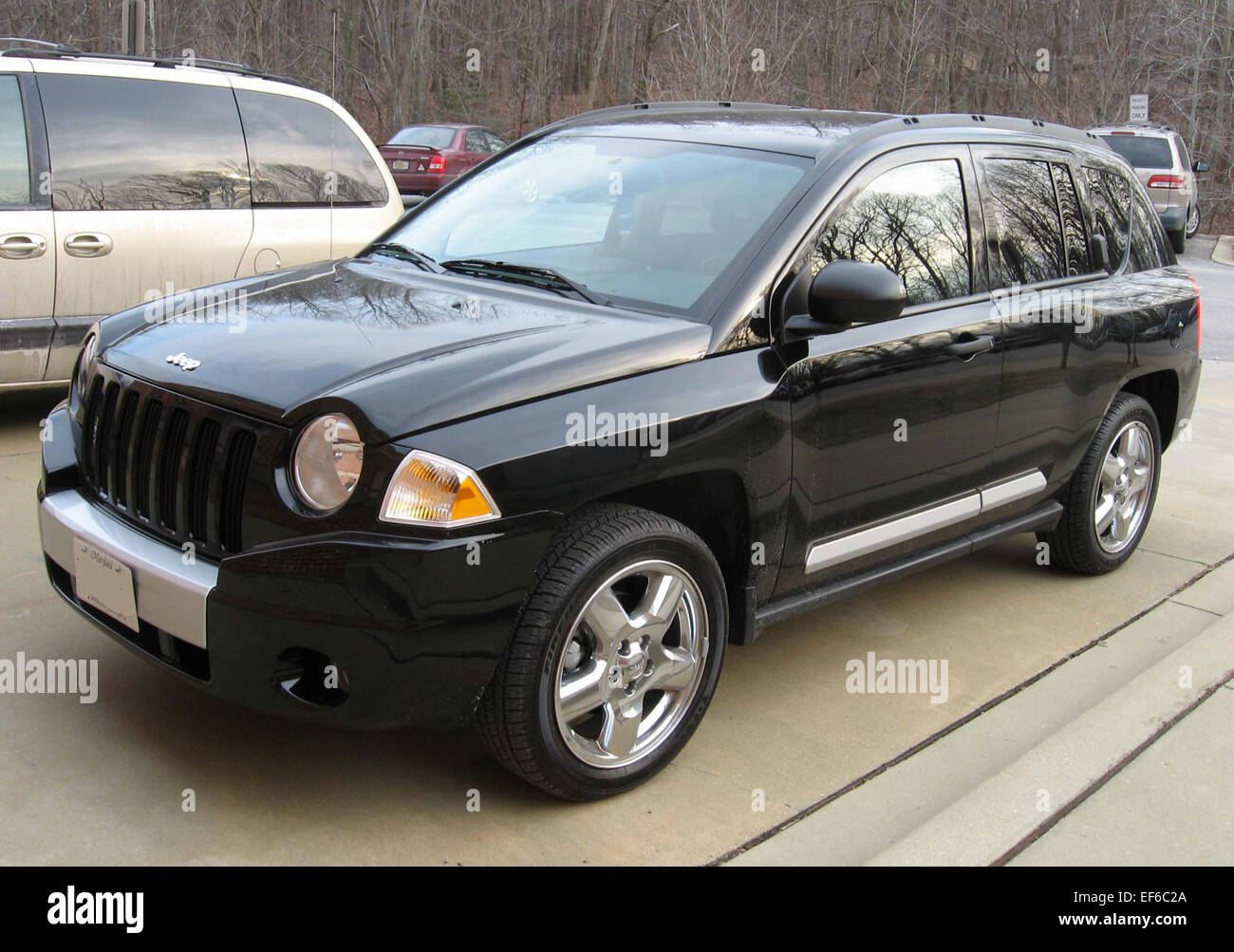 The 2007 Jeep Compass Limited is a compact crossover SUV known for its ...