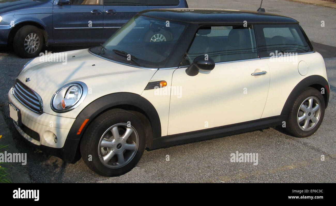 The 2007 Mini Cooper is a compact hatchback offering a 1.6L 4-cylinder ...