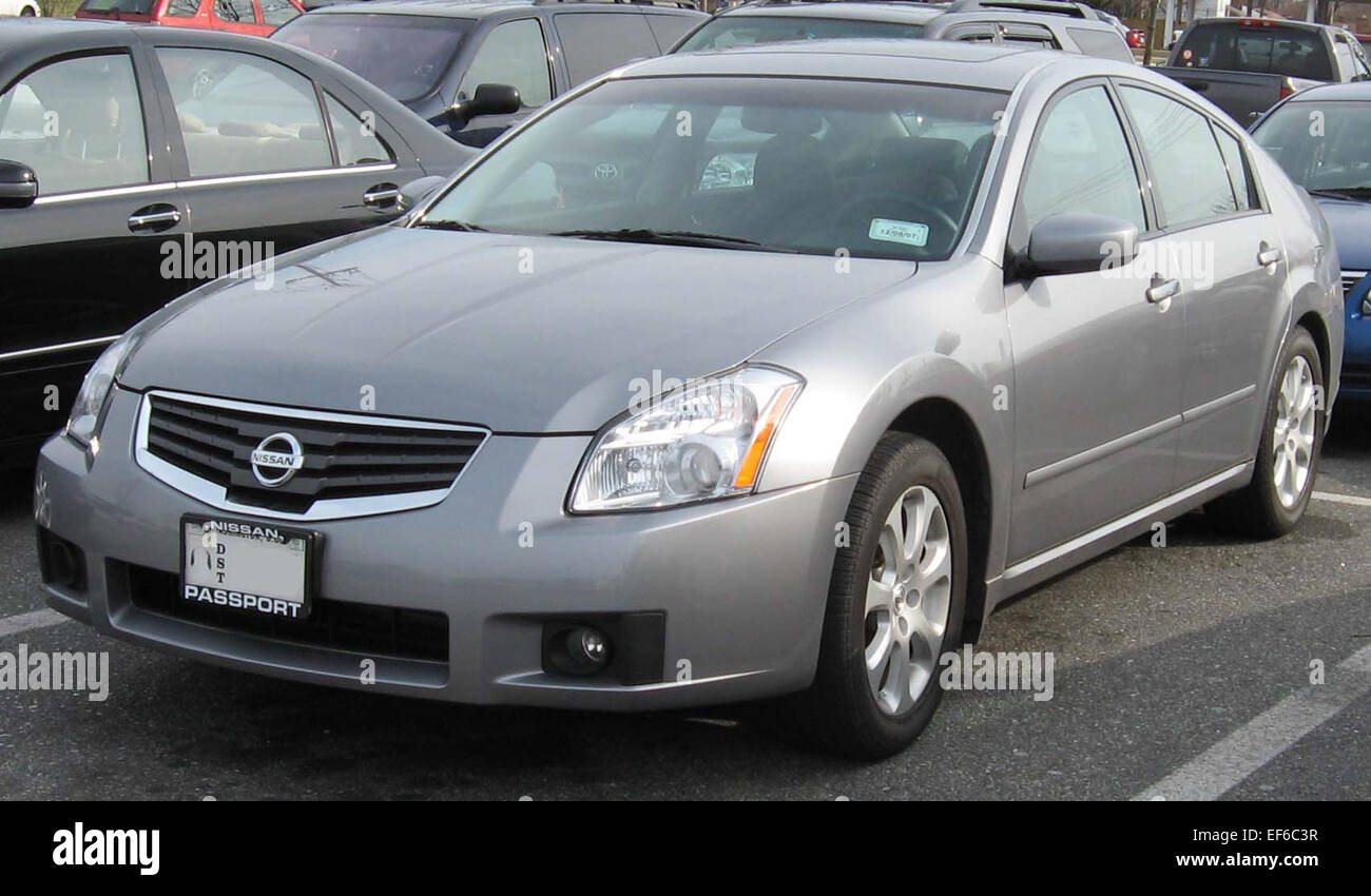 2007 Nissan Maxima Stock Photo - Alamy