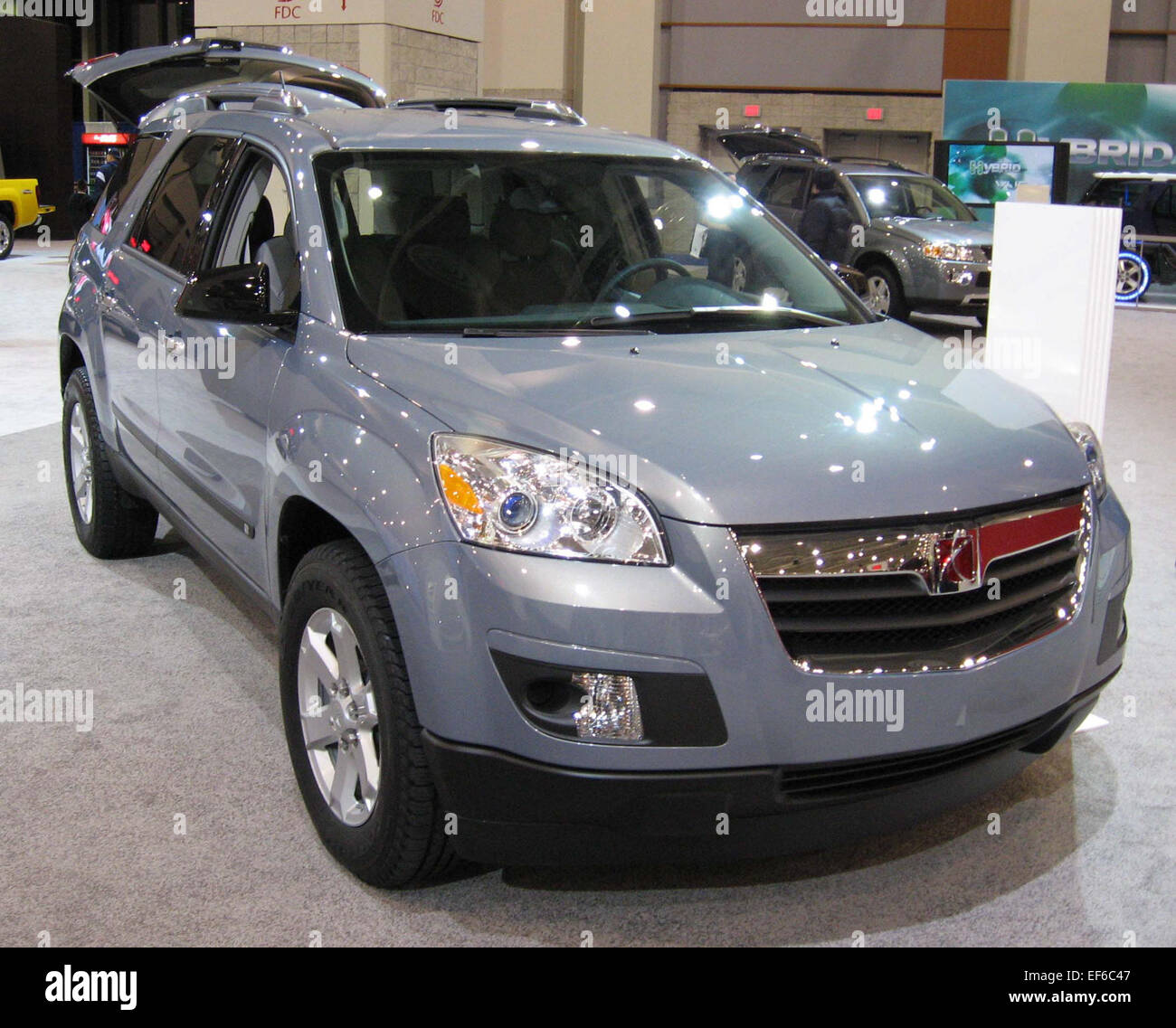 The 2007 Saturn Outlook is a full-size crossover SUV offering a ...