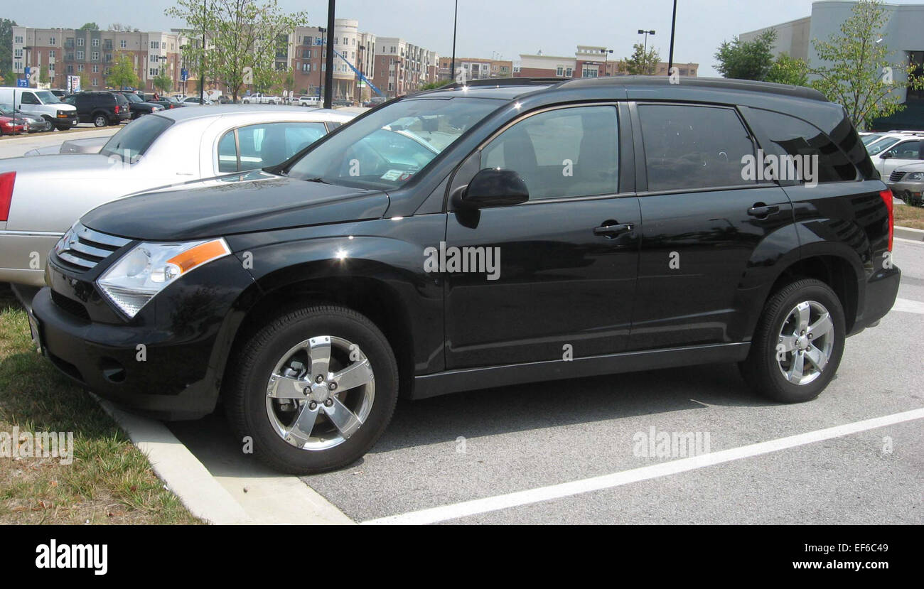 The 2007 Suzuki XL7 is a mid-size SUV featuring three-row seating and a ...