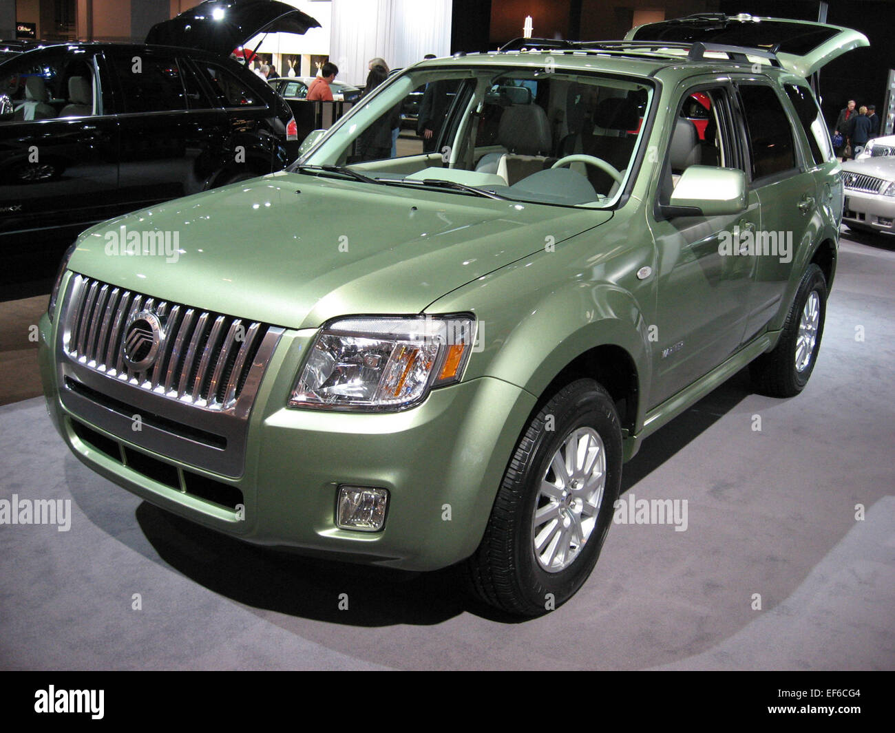 The 2008 Mercury Mariner DC is a compact SUV that combines an ...